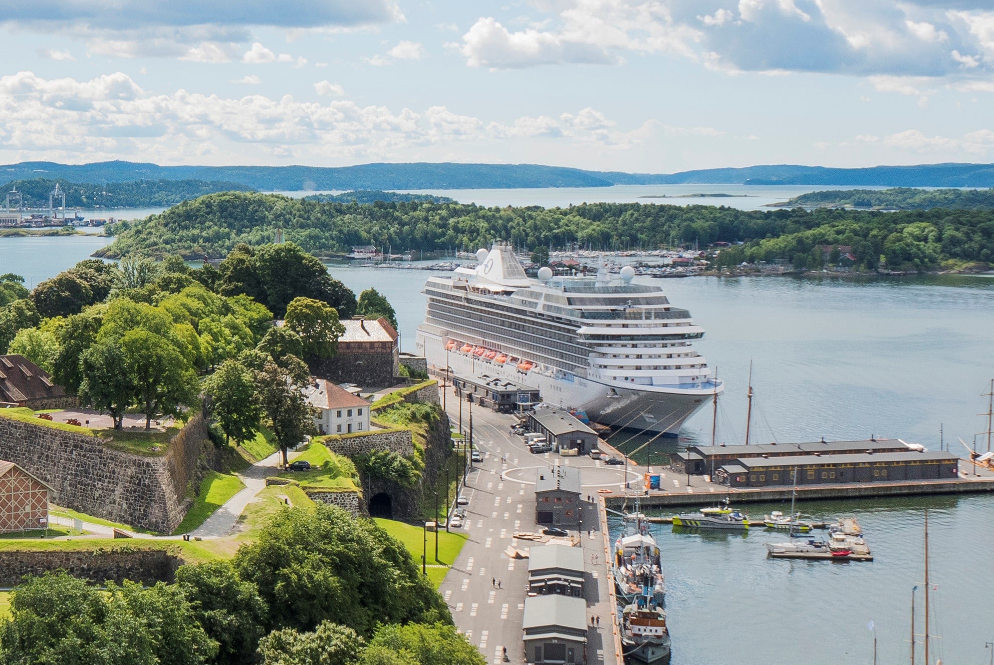 Cruise to Oslo: Port agents
